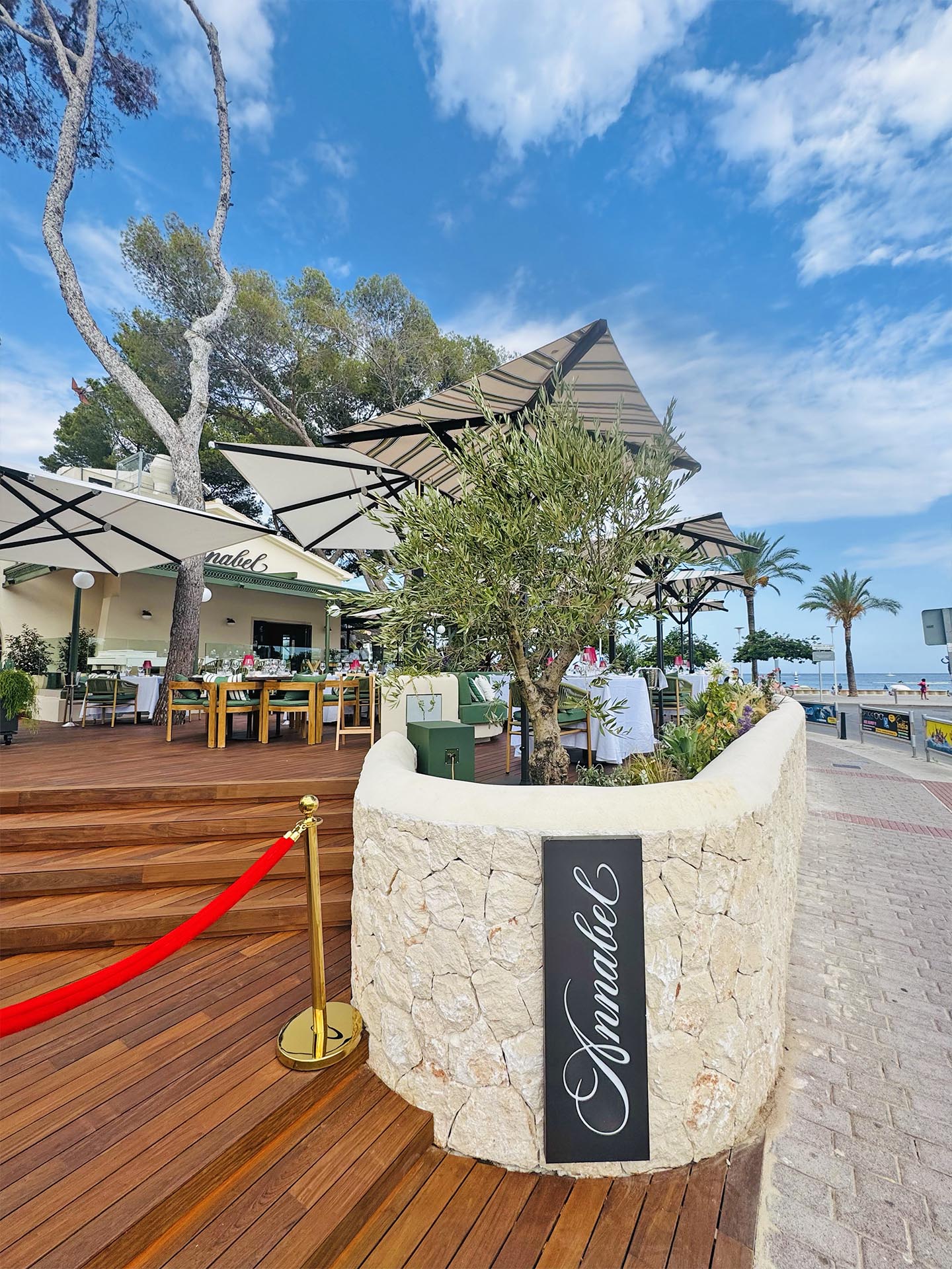 A Must See Restaurant - Annabel in Palmanova - Private Property Mallorca